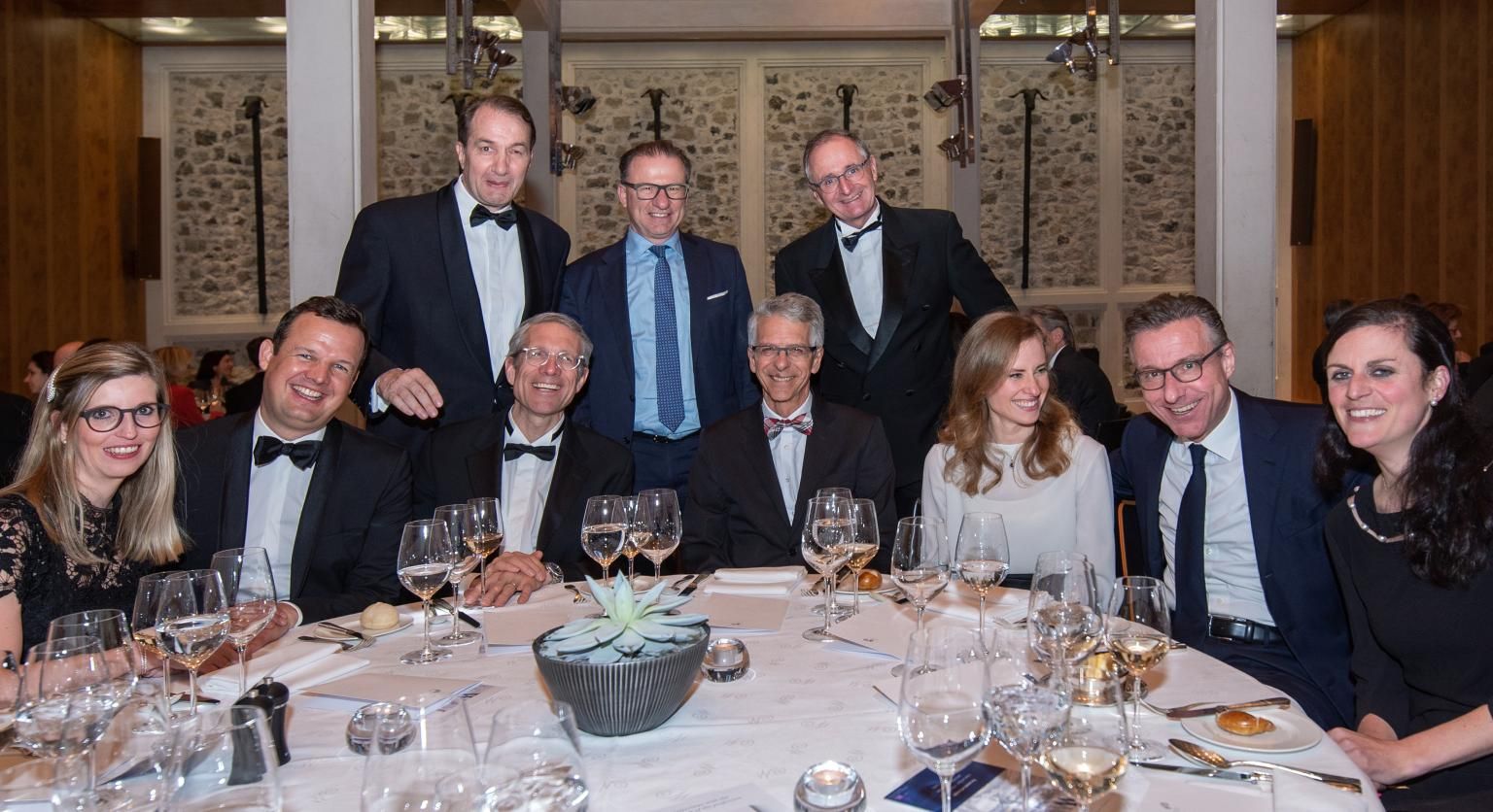 Lenz & Staehelin mit Awards ausgezeichnet - Dr. Rudolf Tschäni erhält ...