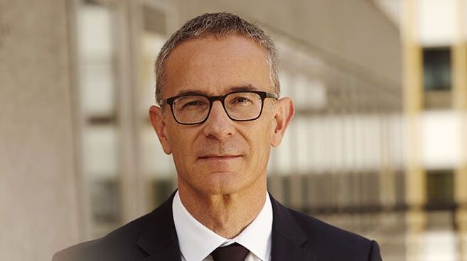 Peter Hafner wechselt zu Wenger Vieli - LAWSTYLE